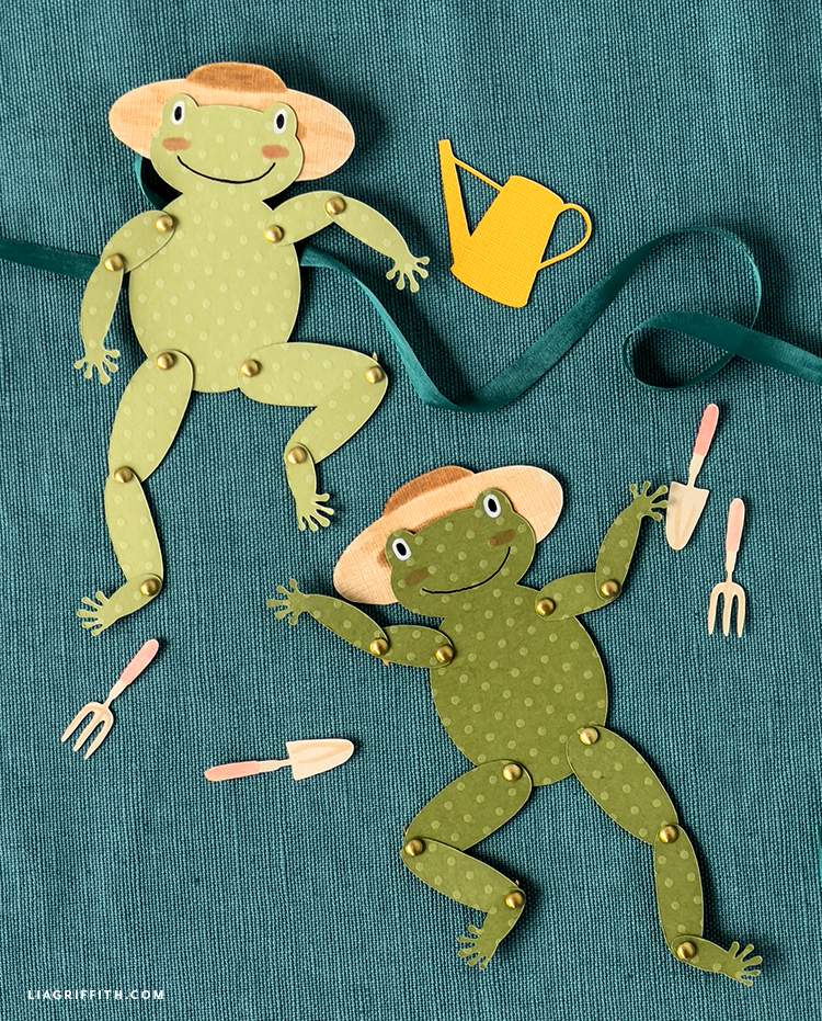 Articulated Paper Frogs - Lia Griffith