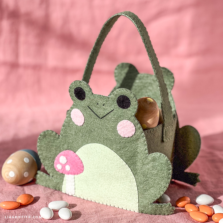 Felt Frog Basket - Lia Griffith