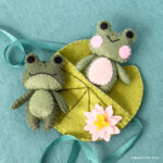 Felt Frog Pocket Pals - Lia Griffith