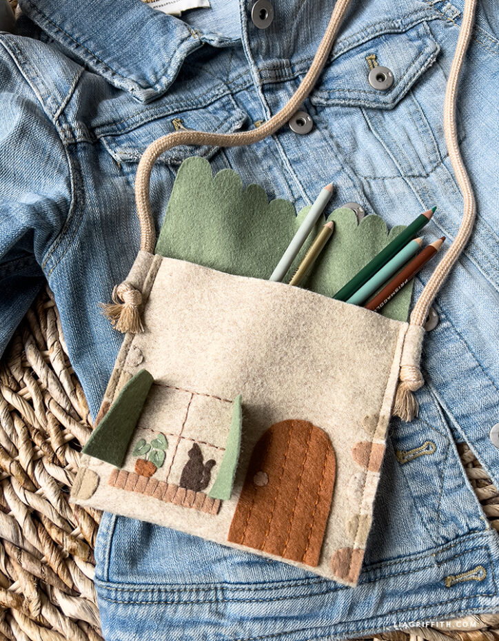 Felt Cottage Purse - Lia Griffith