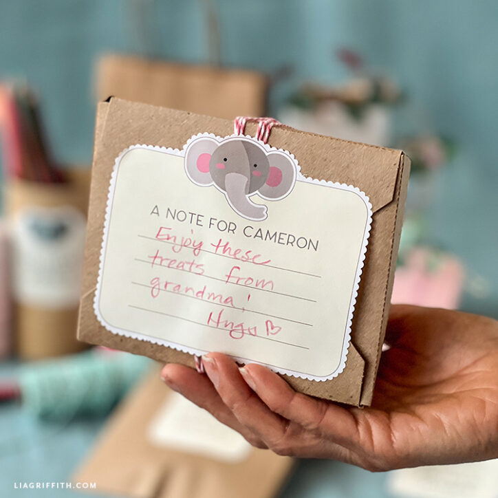 FREE Printable Kid's Name Labels - Lia Griffith