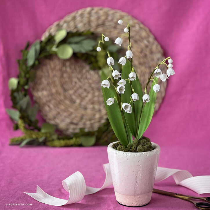 Video Tutorial: Cardstock Lily of the Valley - Lia Griffith